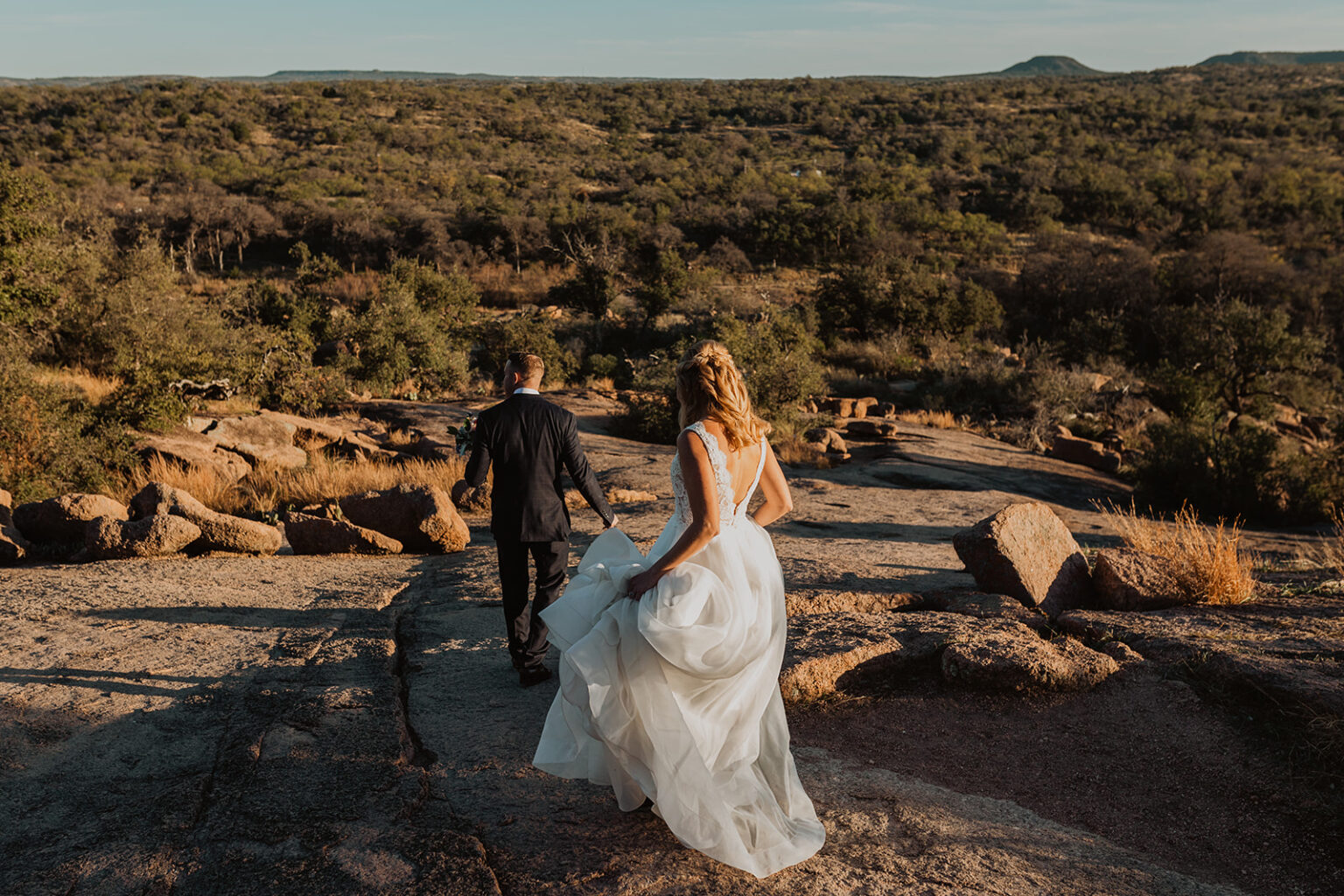 Enchanted Rock Photo Sessions: The Ultimate Guide